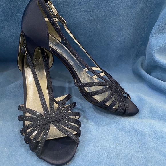 Adrianna Papell | Shoes | Adrianna Papell Elegant Dark Blue Satin ...